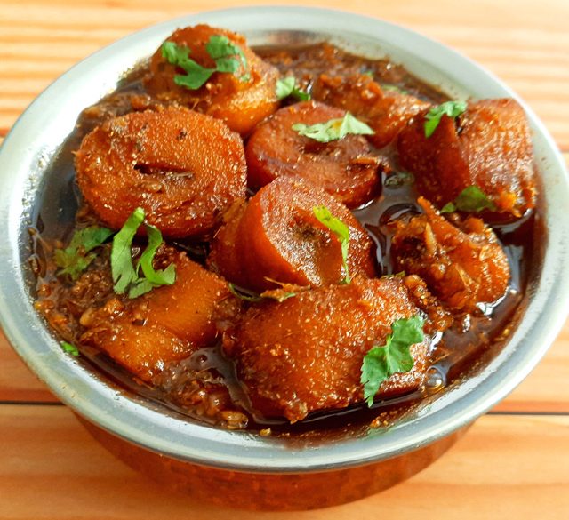Achari Soya Chaap Recipe - Mads' Cookhouse