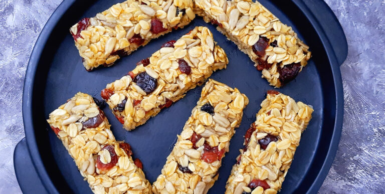 Nut-Free Muesli Bars Recipe - Mads' Cookhouse